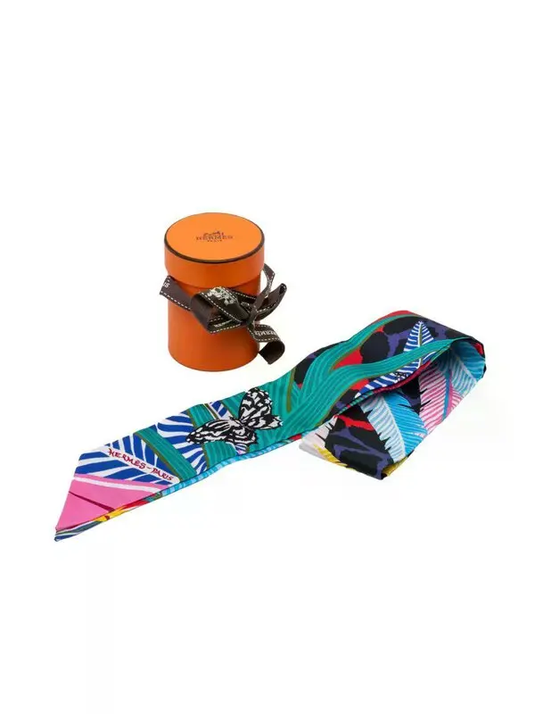 Hermès 2000-2016 Jaguar Quetzal Silk Twilly Scarf Scarves - Green