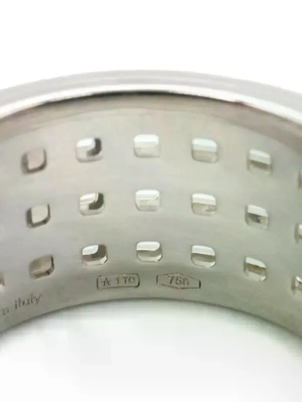 Gucci 18k White Gold Grid-cutout Ring