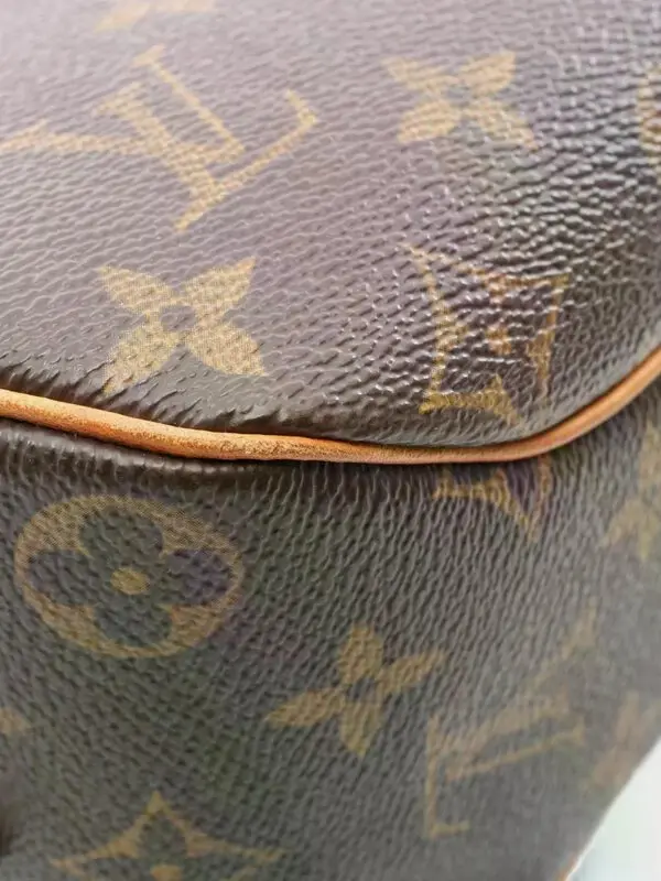 LOUIS VUITTON Monogram Shoulder Bag