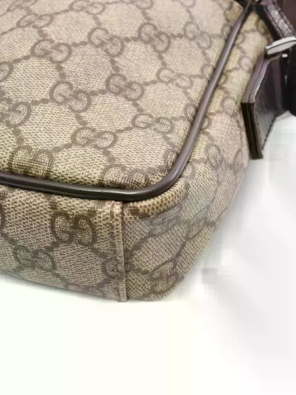 Gucci 2000s Gg Supreme Shoulder Bag