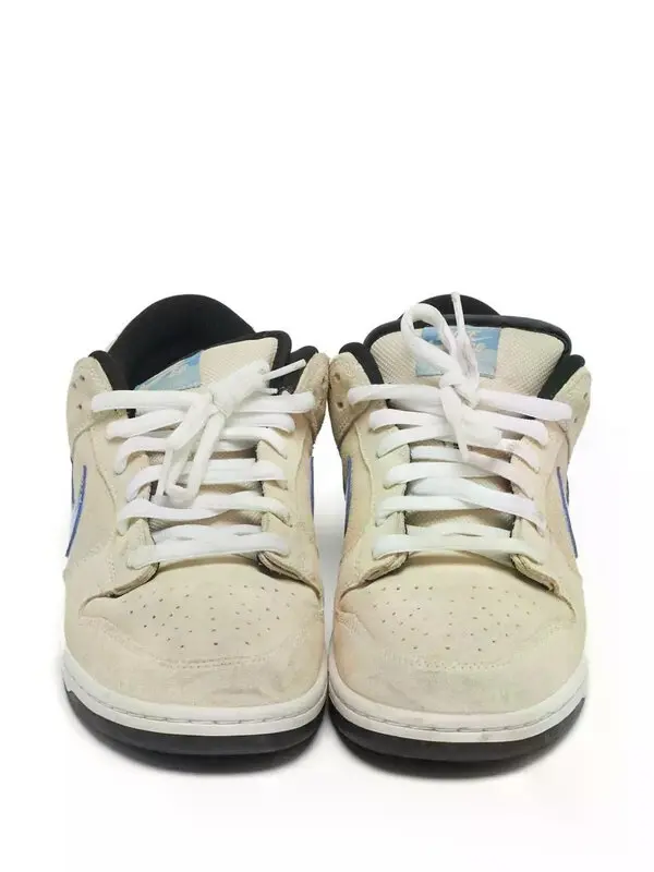 Nike Dunk Truck It Sneakers