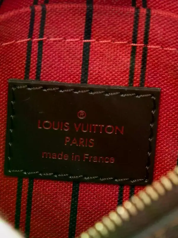 LOUIS VUITTON Damier Ebene Neverfull Mm Pouch