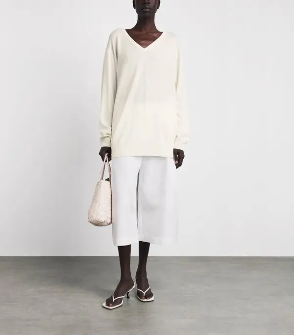 Stylein Merino Wool V-neck Sweater