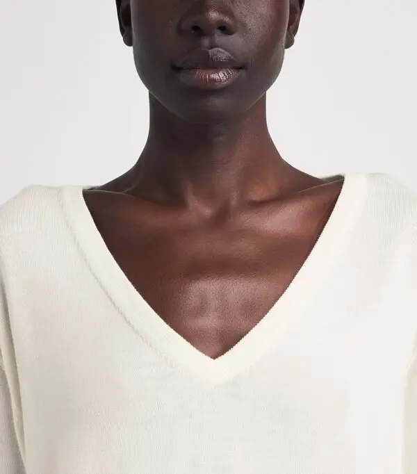 Stylein Merino Wool V-neck Sweater