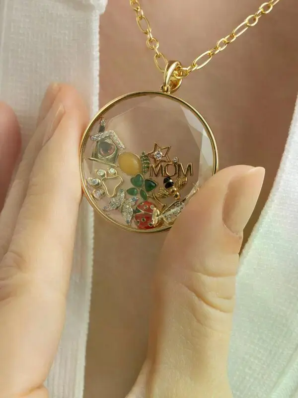 Loquet 18k Yellow Diamond Paw Charm