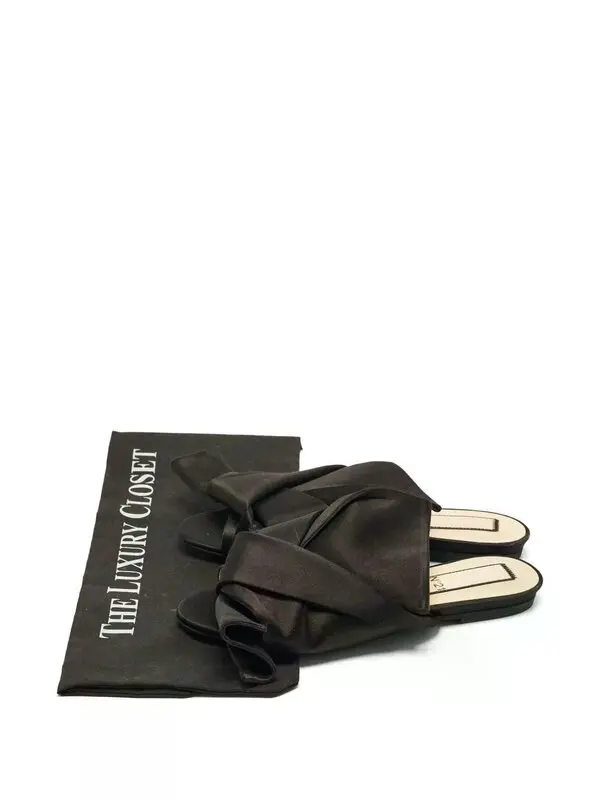 N°21 Knot-detail Flat Sandals - Black