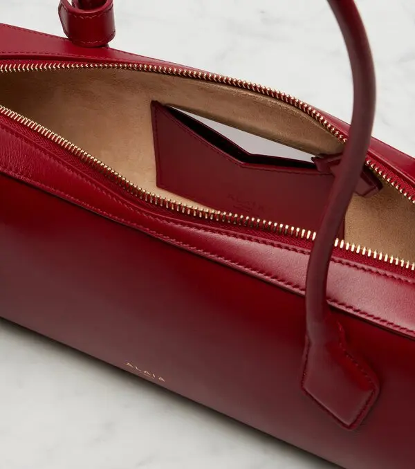 Alaïa Le Teckel Medium Leather Shoulder Bag - Red