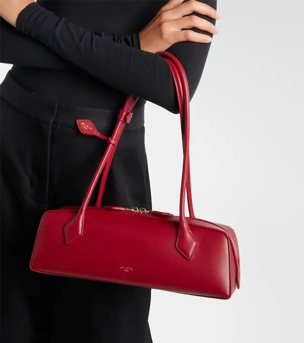 Alaïa Le Teckel Medium Leather Shoulder Bag - Red