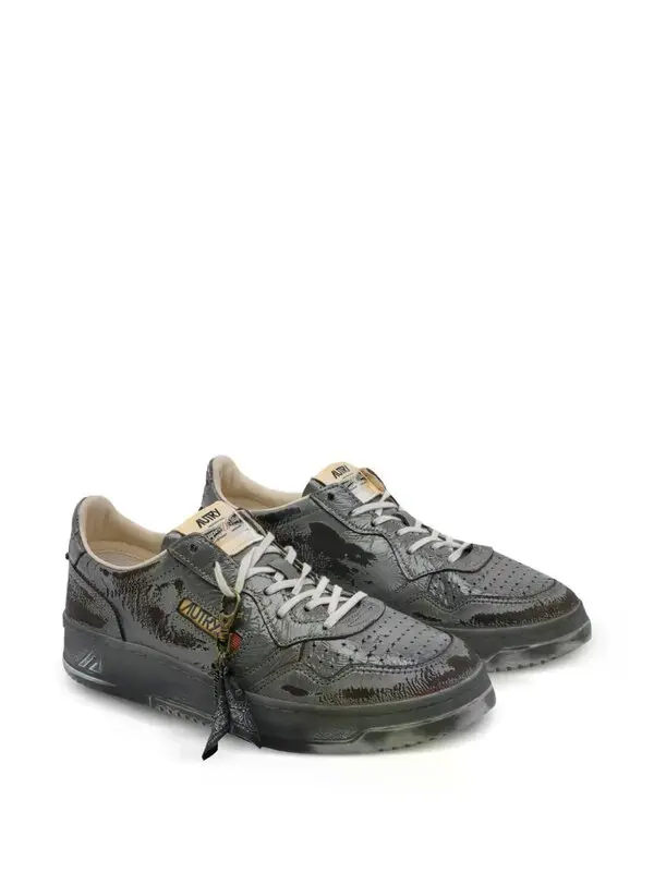 AUTRY Logo Patch Lace-up Sneakers - Grey