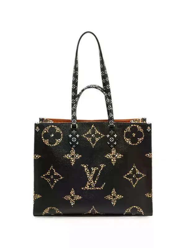 LOUIS VUITTON Monogram Giant Jungle Onthego Tote Bag