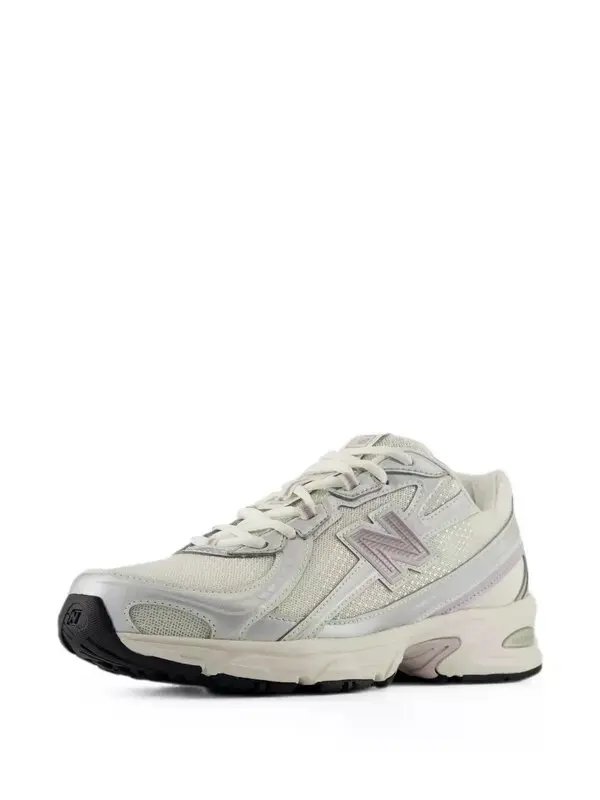 NEW BALANCE 740 Sneakers - Neutrals