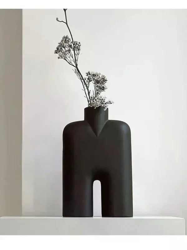 101 COPENHAGEN Medium Cobra Tall Vase - Black