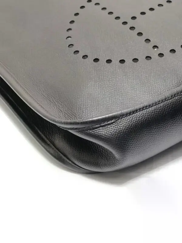 Hermès 2004 Pm Evelyne Shoulder Bag