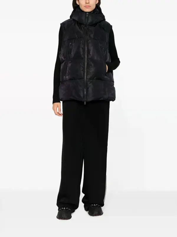 Y3 Graphic-print Padded Gilet - Black
