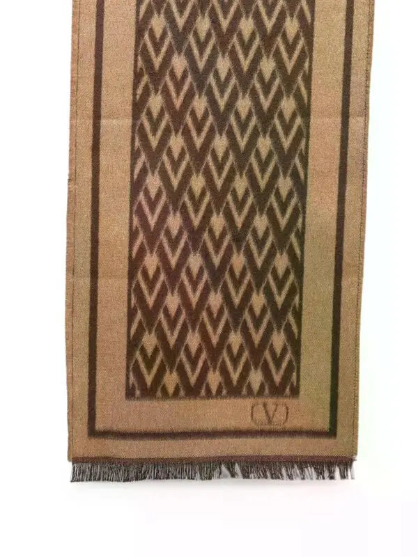 Valentino Garavani Vlogo-print Fringed-edge Scarf