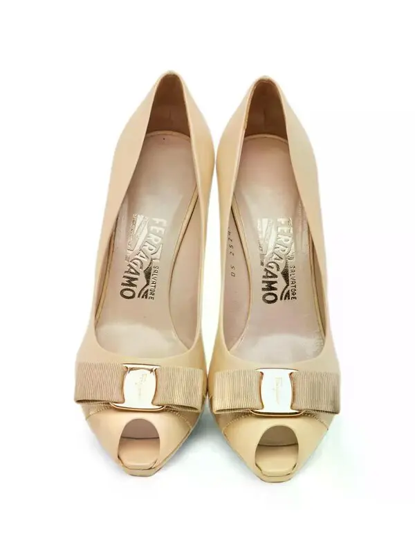 FERRAGAMO Vara Bow Peep-toe Pumps - Neutrals