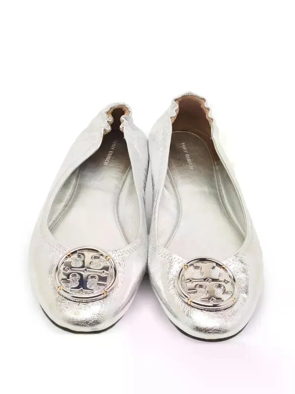 Tory Burch Minnie Logo Plaque Ballet Flats - Silver