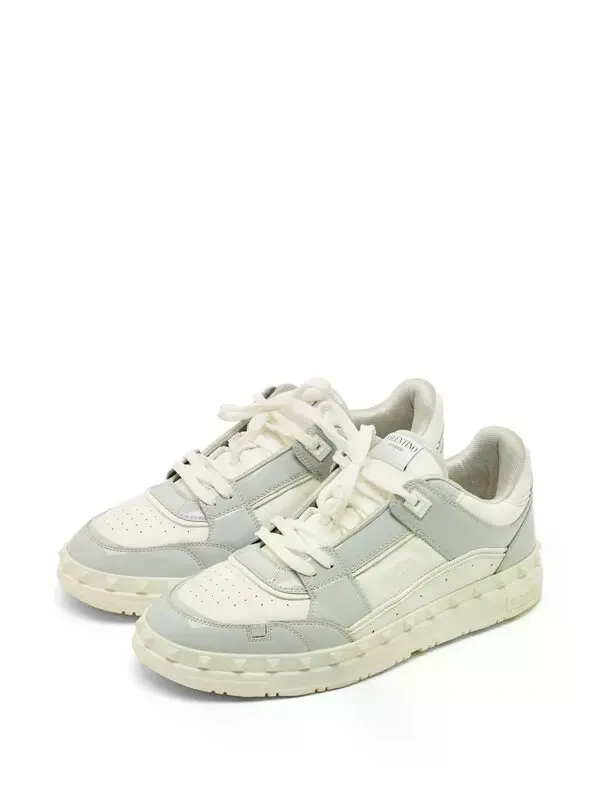 Valentino Garavani Free Dots Sneakers