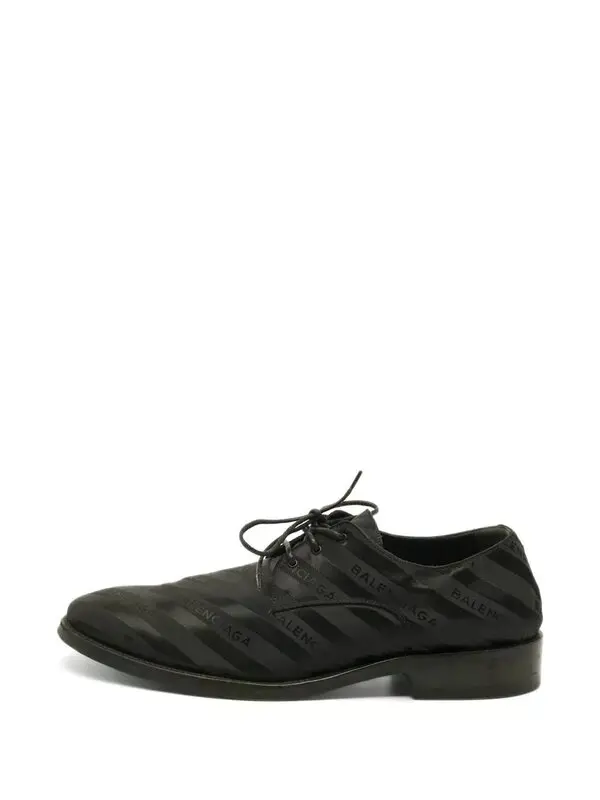 Balenciaga Logo-print Lace-up Derby Shoes - Black