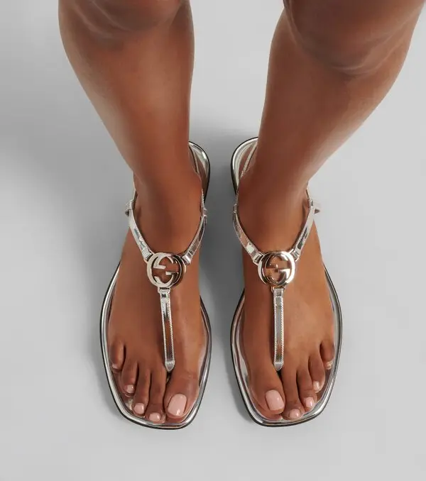 Gucci Interlocking G Metallic Leather Thong Sandals - Silver
