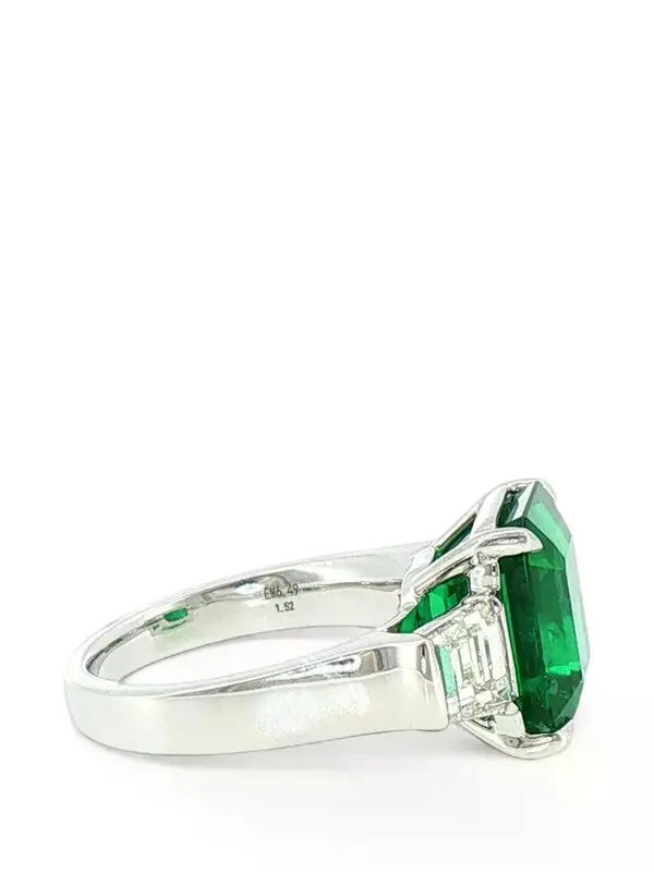 HYT JEWELRY Emerald And Diamond Ring
