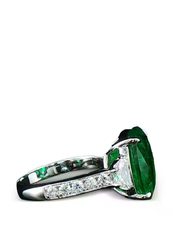 HYT JEWELRY Emerald And Diamond Ring In 18k White Gold