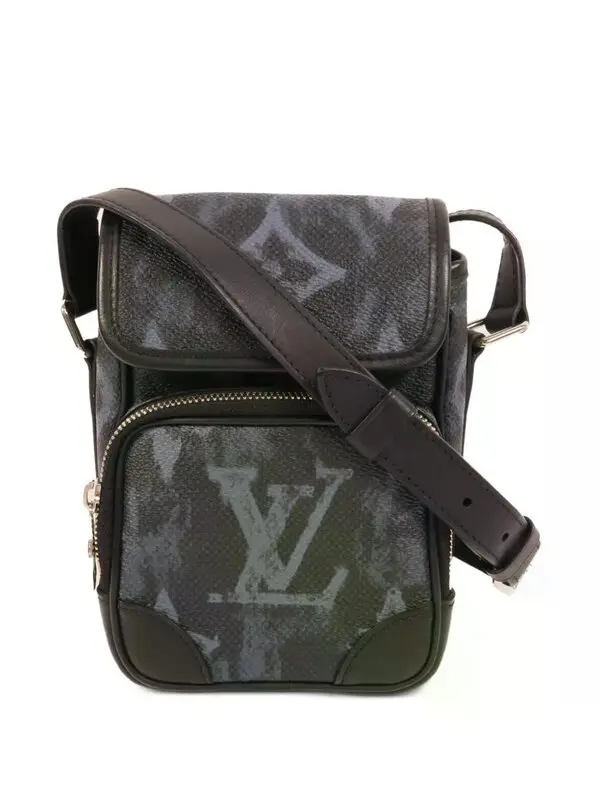 LOUIS VUITTON Amazon Messenger Bag - Black
