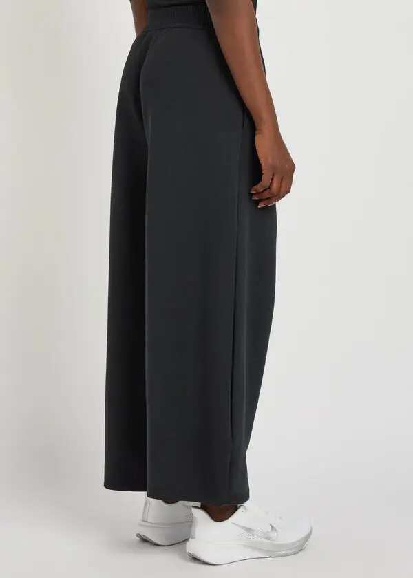 Nike 24.7 Impossibly Soft Jersey Sweatpants
