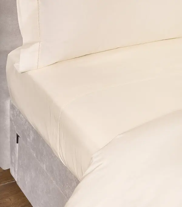 Harrods Cadogan Super King Flat Sheet - Ivory
