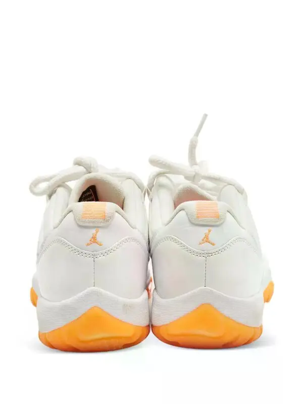 JORDAN 11 Retro Low-top Sneakers
