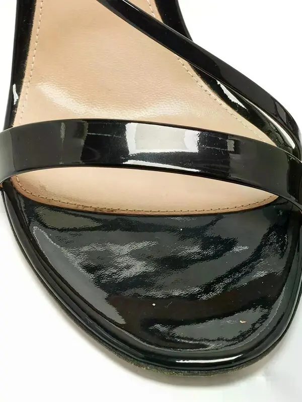 GIANVITO ROSSI Manhattan Heeled Sandals