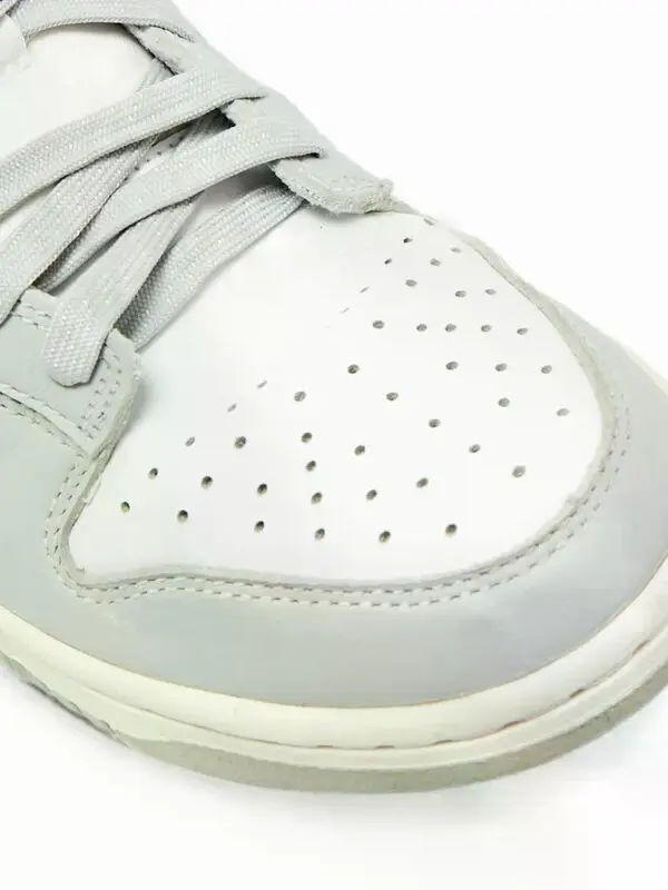 Nike Dunk Low Sneakers - Grey