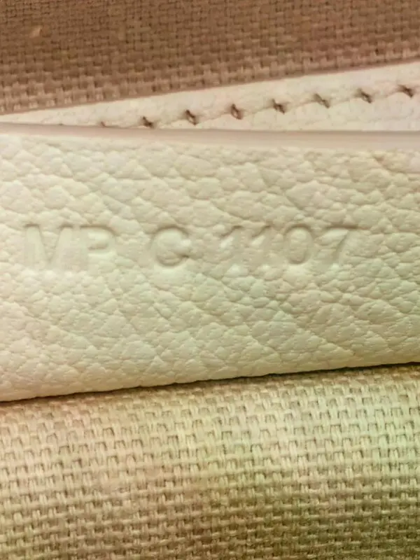 Givenchy Antigona Small Satchel Bag - Neutrals