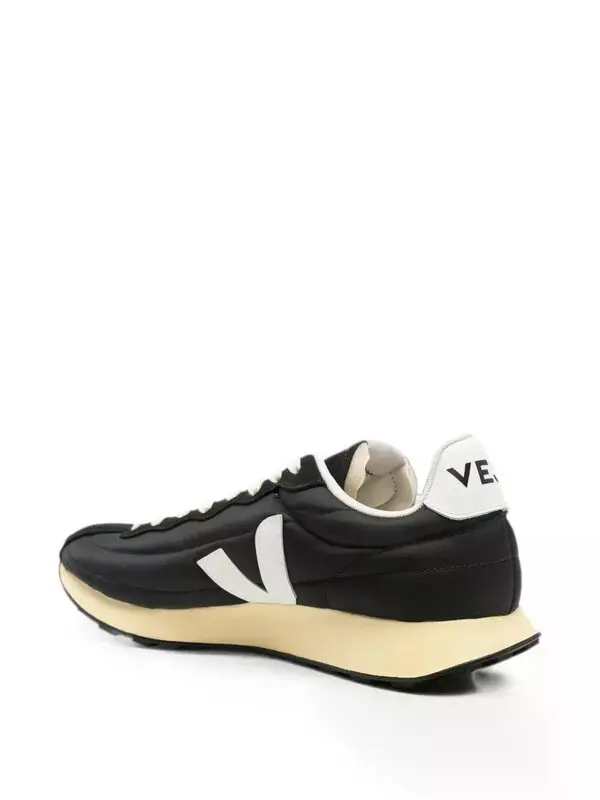 VEJA Panelled Logo Detail Sneakers - Black