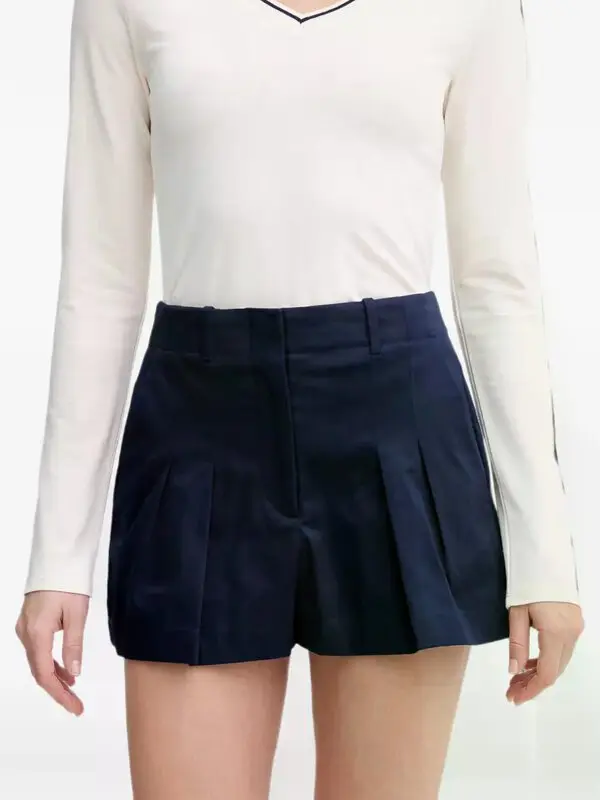 Lacoste Pleated Logo-patch Shorts