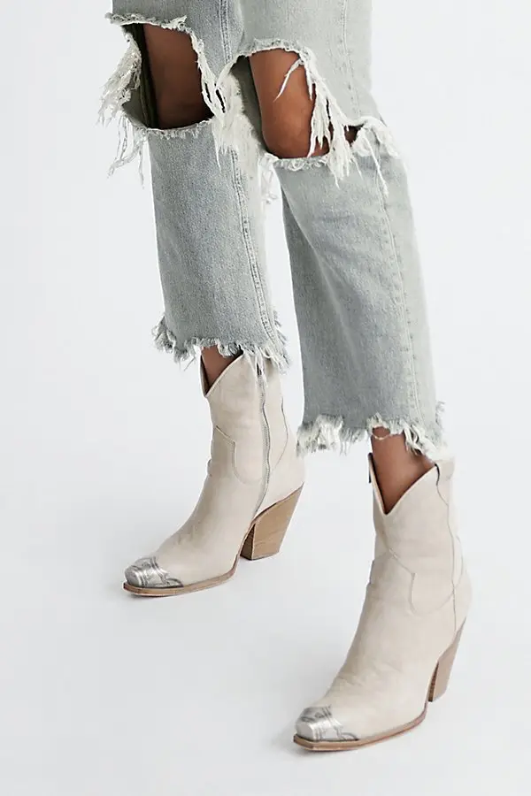 FP COLLECTION Brayden Western Boots - Bone