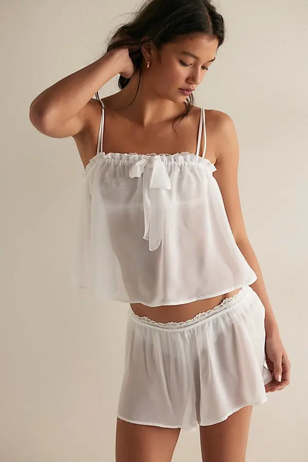 Only Hearts Daisy Chiffon Short Set At - White