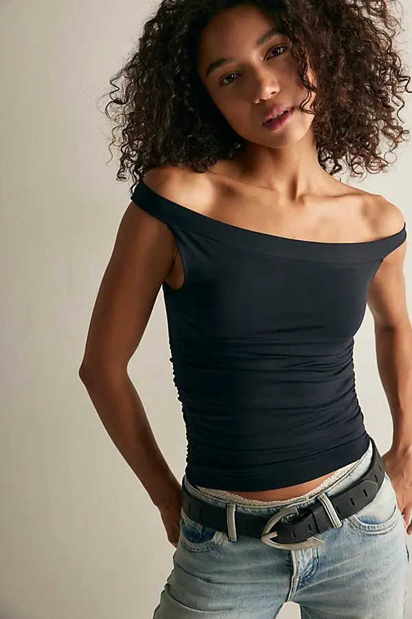 INTIMATELY Asymmetrical Seamless Tank Top - Black