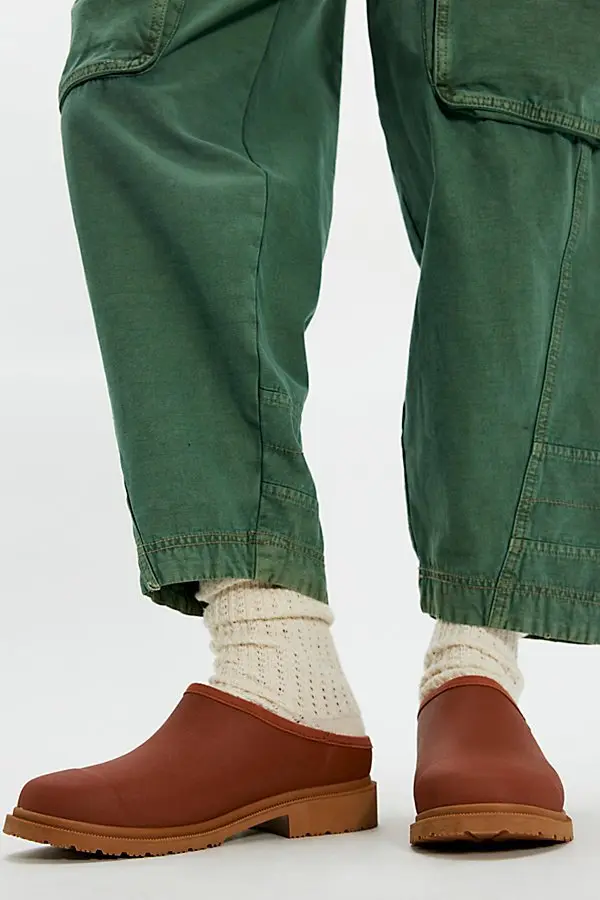 MERRY PEOPLE Billie Garden Clogs