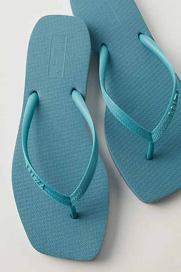 BRIZZA AREZZO Going Coastal Flip Flops At - Sky