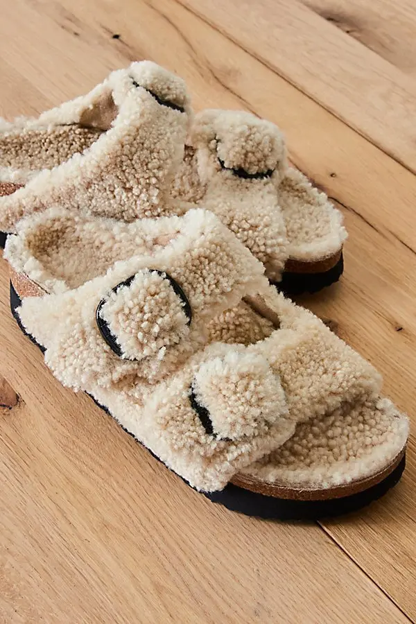BIRKENSTOCK Arizona Big Buckle Teddy Shearling Sandals - Eggshell