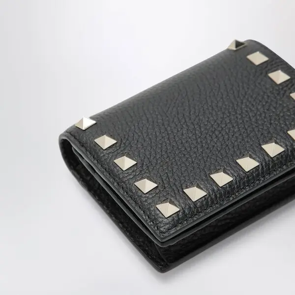 Valentino Garavani Rockstud Leather Wallet - Black