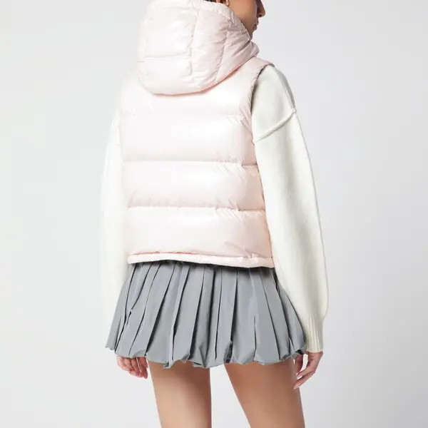Moncler Niverolle Short Down Vest In Nylon - Pink