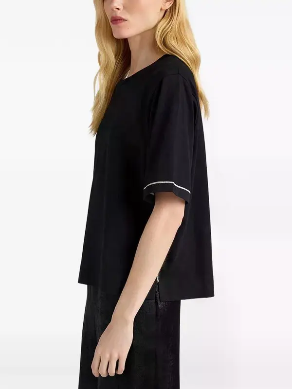 Momoni Iora Side-slit T-shirt
