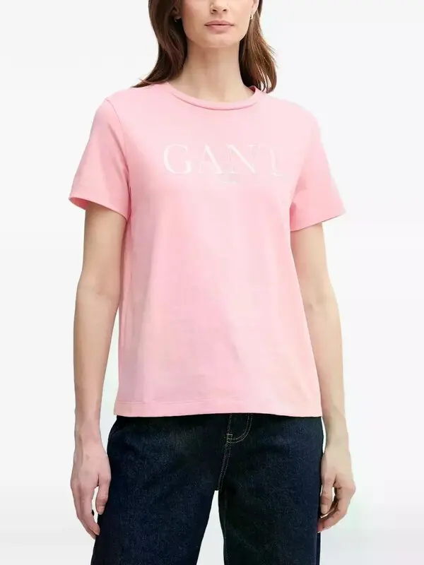 Gant Logo Embroidered T-shirt - Pink