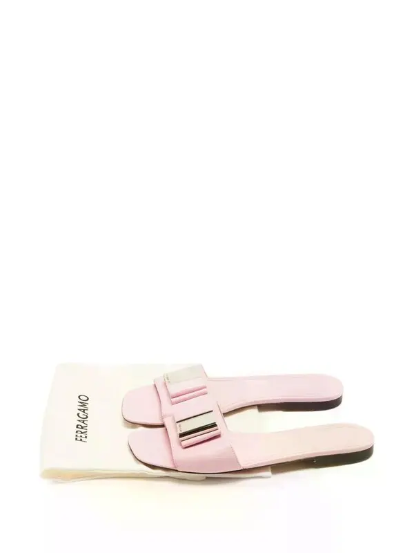 FERRAGAMO Bow Detail Flat Sandals