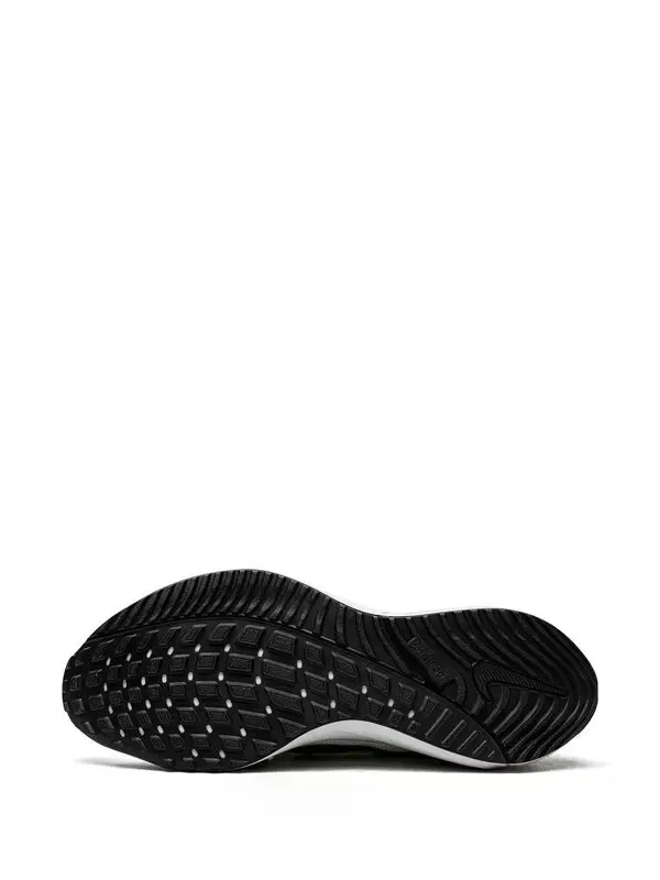 Nike Zoom Vomero 16 Sneakers - White