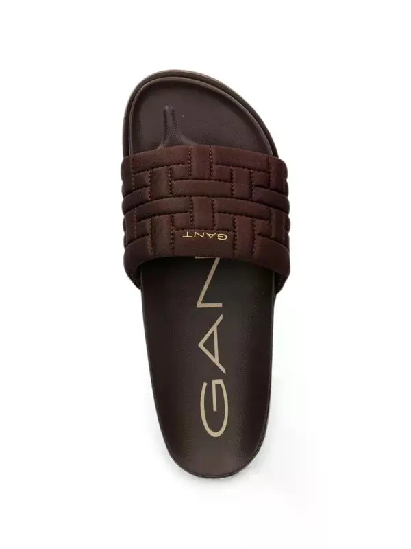 Gant Quilted Logo Plaque Slides
