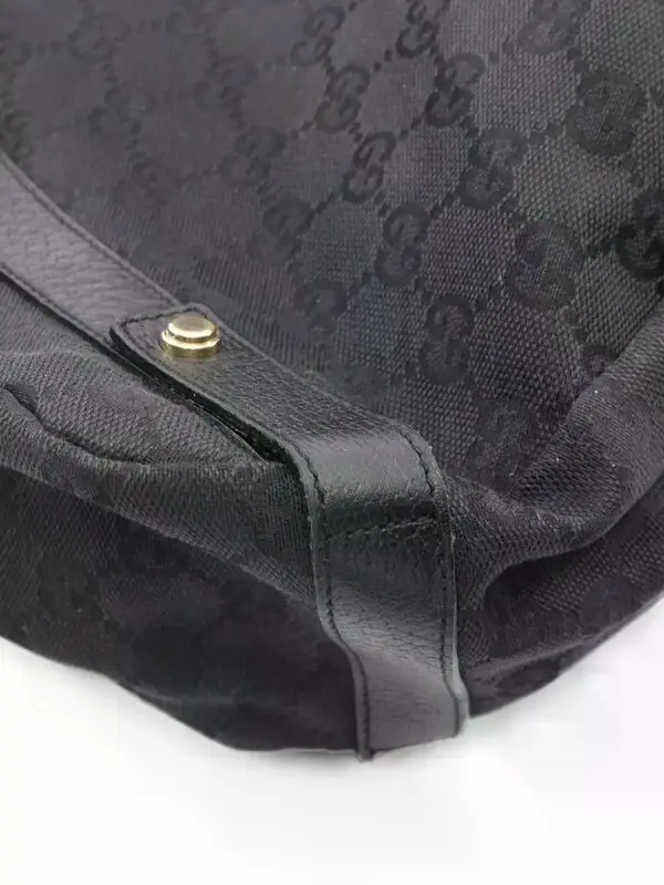 Gucci Abbey Gg Canvas Shoulder Bag - Black