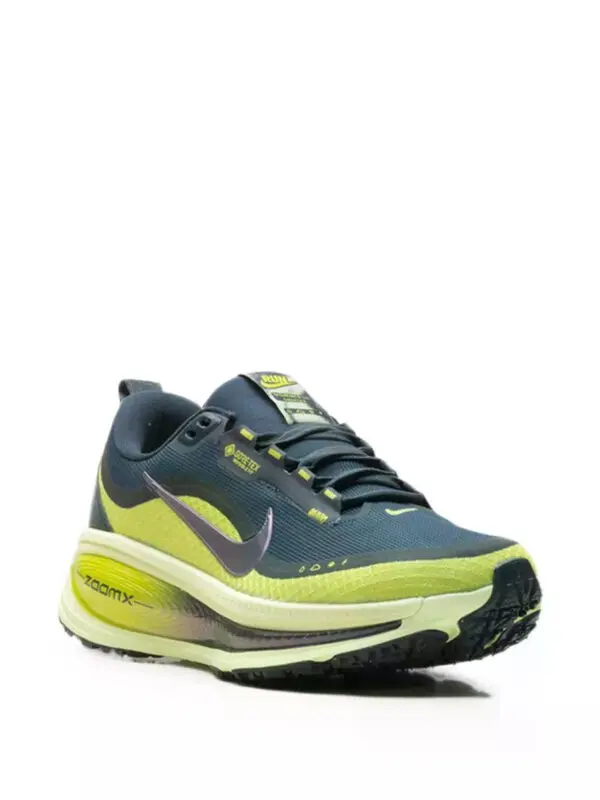 Nike Vomero 18 Sneakers